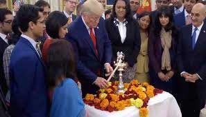 Trump lights lamp in Oval Office, wishes Happy Diwali - Sarkaritel.com ...