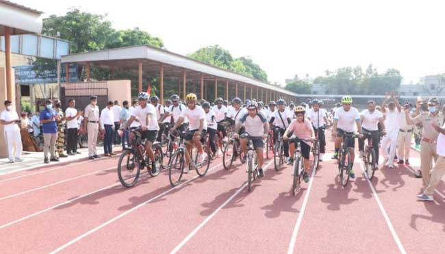 CISF organises Cyclothon in remembrance of Battle of Najafgarh, 1857 ...