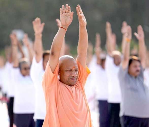 UP Governor performs Yoga in Lucknow, CM in Gorakhpur - Sarkaritel.com ...
