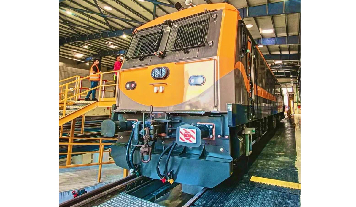 PM Modi flags off 1st ‘Made in Dahod’ electric locomotive – Sarkaritel ...